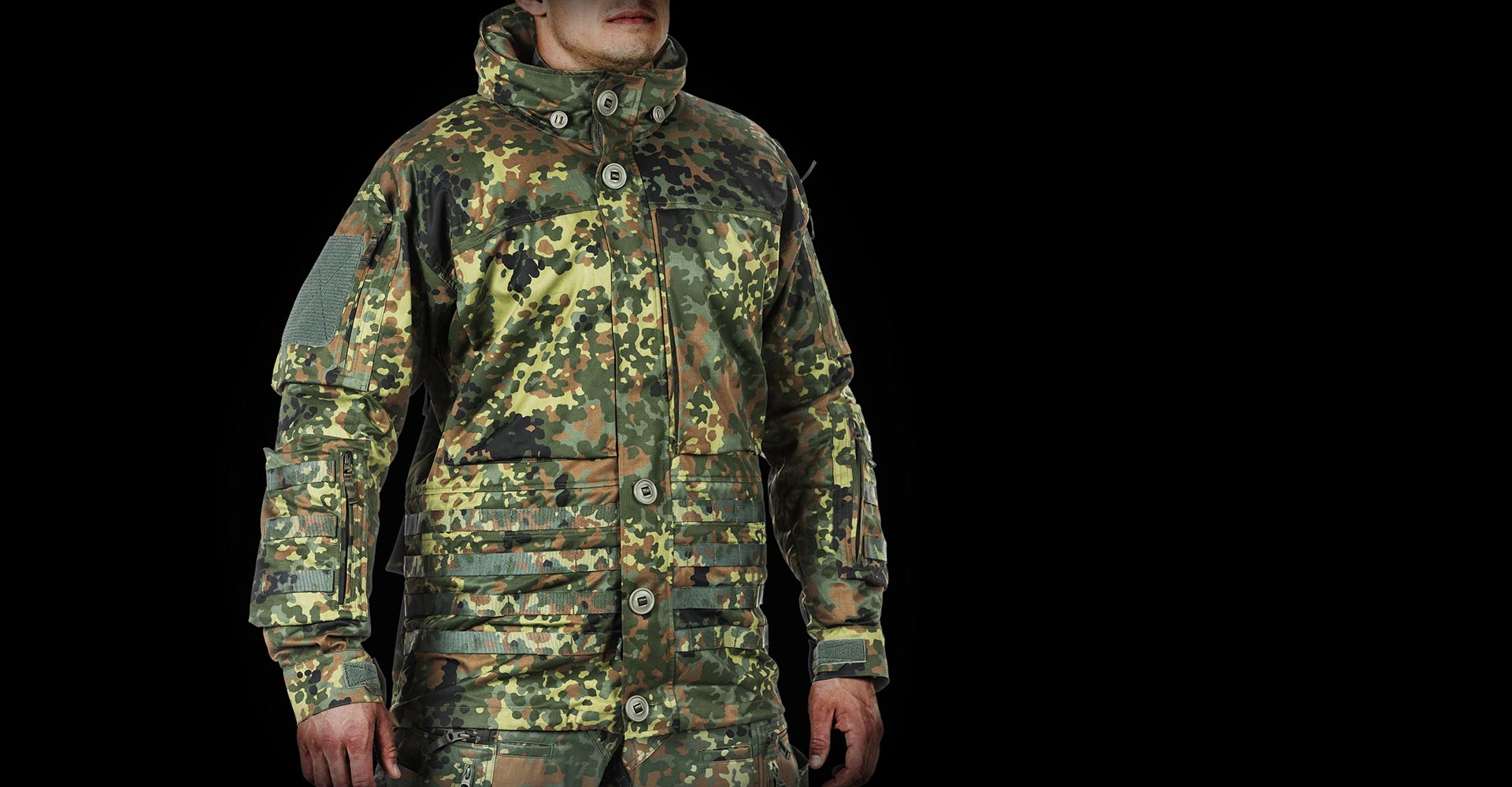 Combat jackets with Molle and functional pockets | UF PRO